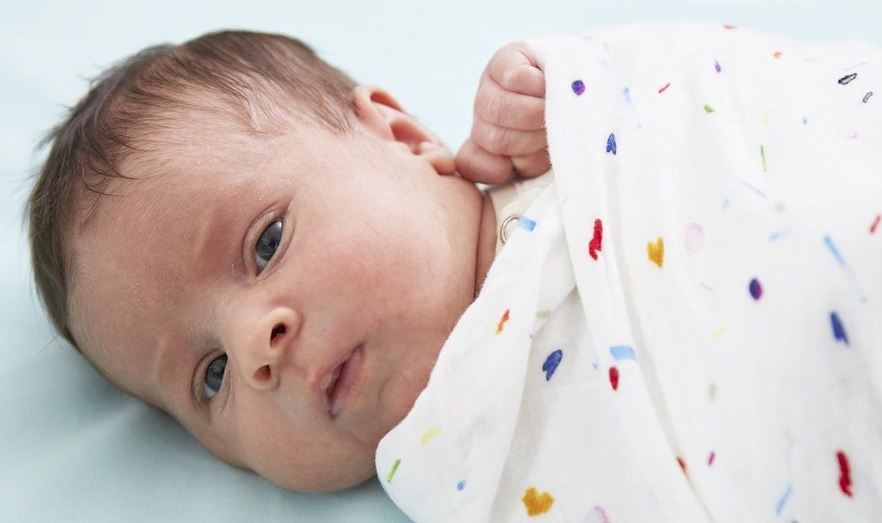 Dit moet je volgens experts weten over inbakeren | Lovevery